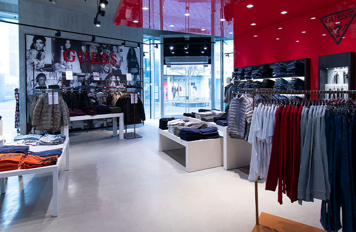 Guess OUTLET » Taschen uvm. bis 70% Sale | in Metzingen & Online Shop